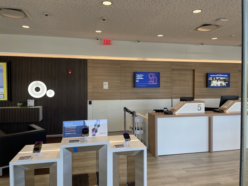 OPTIMUM - 20 Photos & 76 Reviews - 1072 Old Northern Blvd, Roslyn, New ...