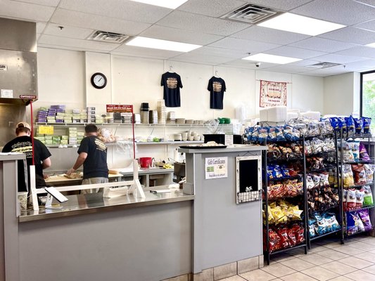 RICHARD’S GIANT GRINDERS & DELICATESSEN - Updated September 2025 - 37 ...