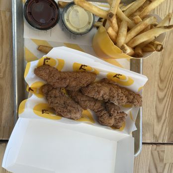 STARBIRD CHICKEN - Updated October 2025 - 375 Photos & 192 Reviews ...