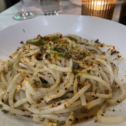 THE ESSENTIAL - Updated December 2025 - 685 Photos & 469 Reviews - 2215 ...