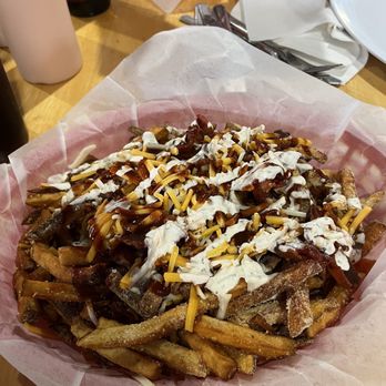 FAT CLARENCE’S PUB AND GRUB - Updated January 2026 - 59 Photos & 79 ...