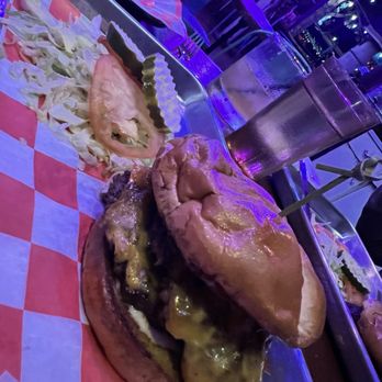 INA MAE TAVERN & PACKAGED GOODS - Updated January 2025 - 786 Photos ...