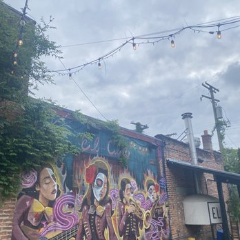 EL CLUB - Updated December 2025 - 117 Photos & 78 Reviews - 4114 W ...