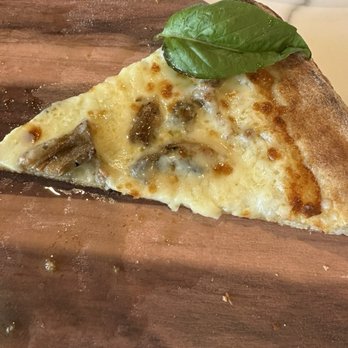 APULIA RISTO-PIZZA - Updated October 2024 - 23 Photos & 22 Reviews ...