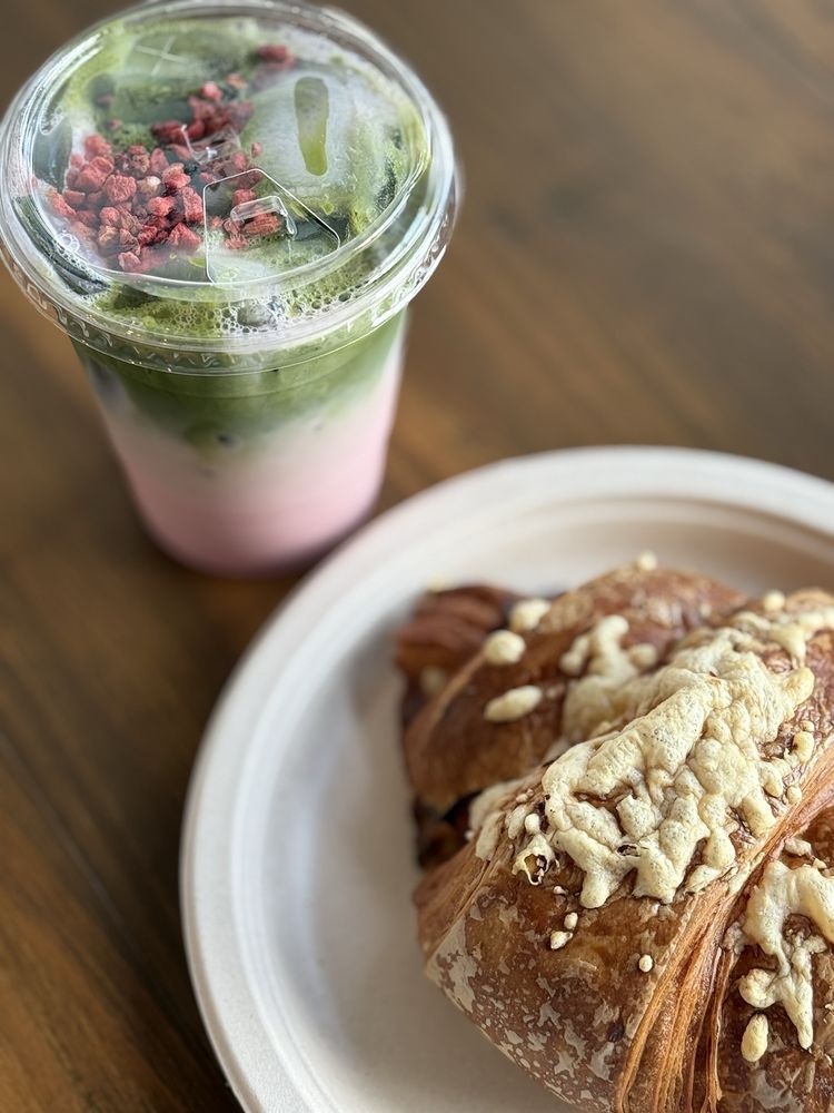 BLACK LINE - Updated January 2026 - 66 Photos & 29 Reviews - 2268 ...