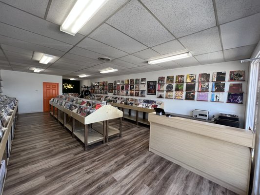 ROLLIN’ RECORDS - Updated January 2026 - 13 Photos - 7015 W Fairview ...
