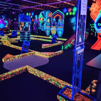 MONSTER MINI GOLF BELLEVUE - Updated October 2025 - 153 Photos & 87 ...