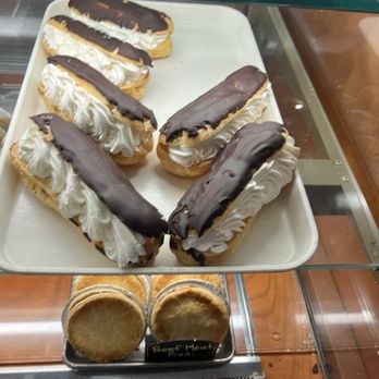 HANKS PASTRIES - Updated December 2025 - 19 Photos & 16 Reviews - 204 ...