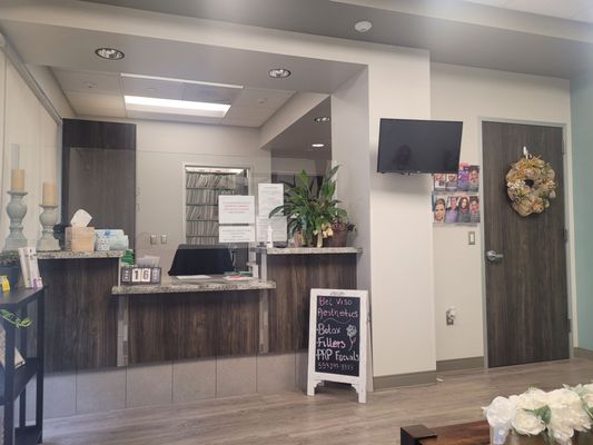 MOLINA GEORGE MD - Updated August 2025 - 12 Reviews - 685 Medical ...