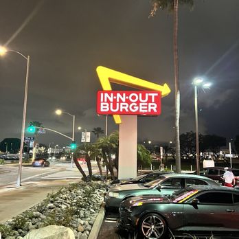 IN-N-OUT BURGER - Updated May 2024 - 1837 Photos & 1966 Reviews - 9149 ...