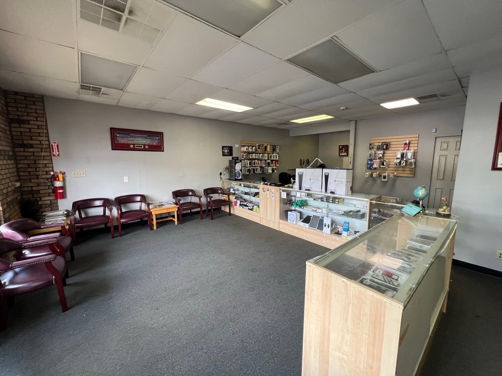 SAM TECH REPAIRS - Updated October 2025 - 13 Photos - 2801 Lurleen B ...