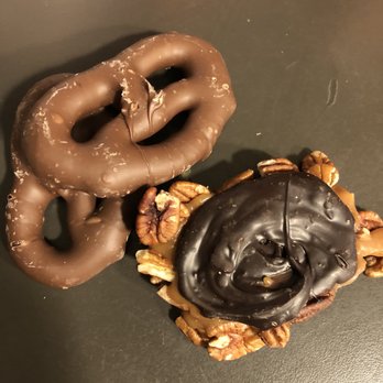 THE FUDGE POT - Updated July 2024 - 166 Photos & 206 Reviews - 1532 N ...