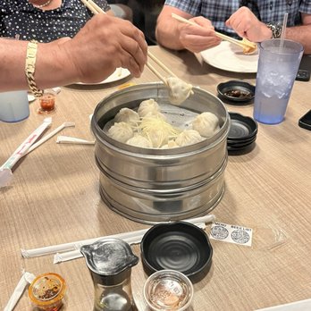 DUMPLING INN - Updated July 2024 - 4274 Photos & 3384 Reviews - 4625 ...