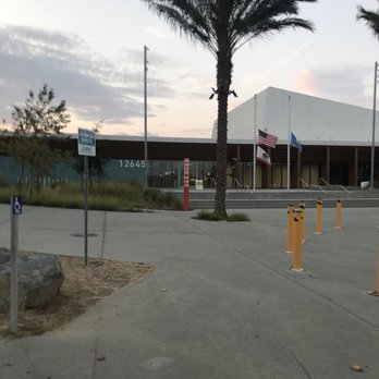 EARVIN MAGIC JOHNSON PARK - Updated December 2024 - 76 Photos & 34 ...