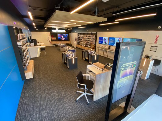 OPTIMUM - Updated July 2025 - 10 Photos - 2912 3rd Ave, Bronx, New York ...