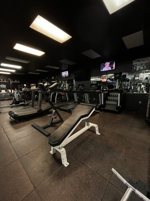 RELENTLESS FITNESS - Updated October 2025 - 29 Photos - 607 Tully Rd ...