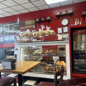 BAGELICIOUS DELI & BAKERY - Updated September 2025 - 117 Photos & 113 ...