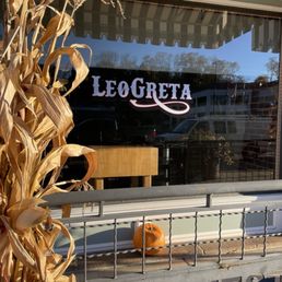 LEOGRETA - Updated August 2025 - 561 Photos & 301 Reviews - 301 W Main ...