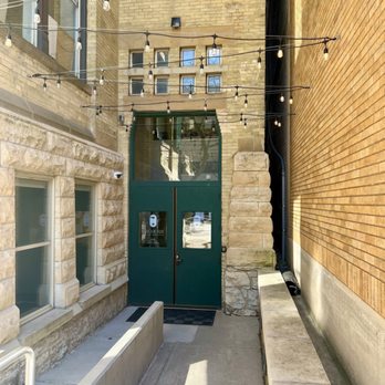 DISCOURSE COFFEE - DOWNTOWN - Updated June 2024 - 96 Photos & 38 ...