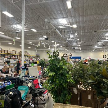 THE OUTLET BY ELS - Updated December 2025 - 317 Photos & 235 Reviews ...