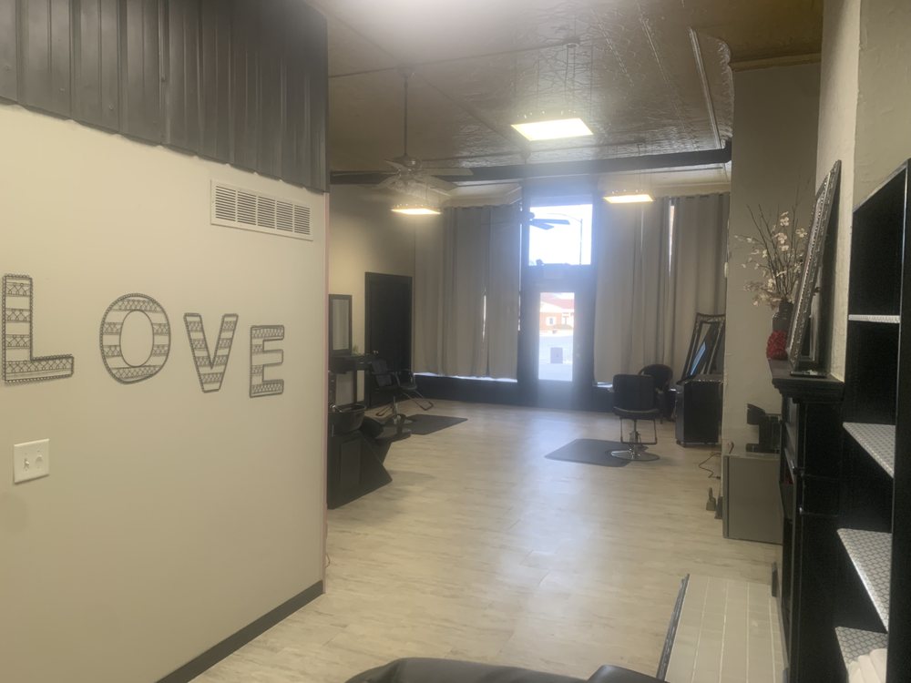 SALON AT 102 - Updated January 2026 - 102 S Washington St, Mount ...