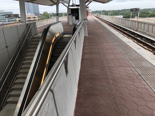 SPRING HILL METRO STATION - Updated September 2024 - 12 Photos & 10 ...