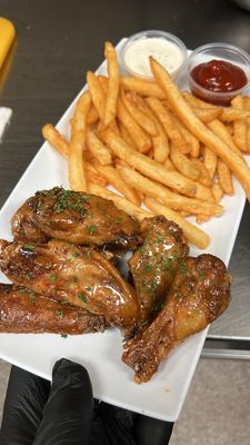 VIBEZ BAR & GRILL - Updated June 2024 - 22 Photos & 11 Reviews - 3399 ...