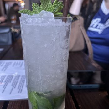 KINGS ROW GASTROPUB - Updated September 2025 - 1845 Photos & 1738 ...