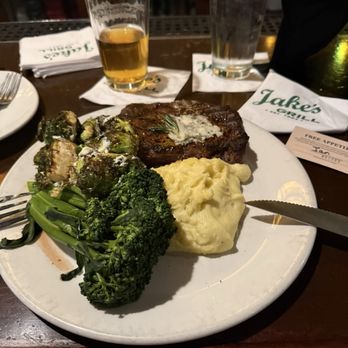 JAKE’S GRILL - Updated November 2024 - 872 Photos & 913 Reviews - 611 ...