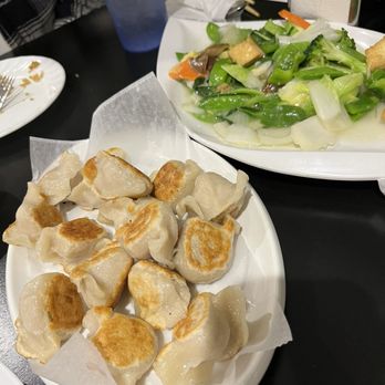 FOUR SEASONS DUMPLING - Updated May 2025 - 220 Photos & 104 Reviews ...