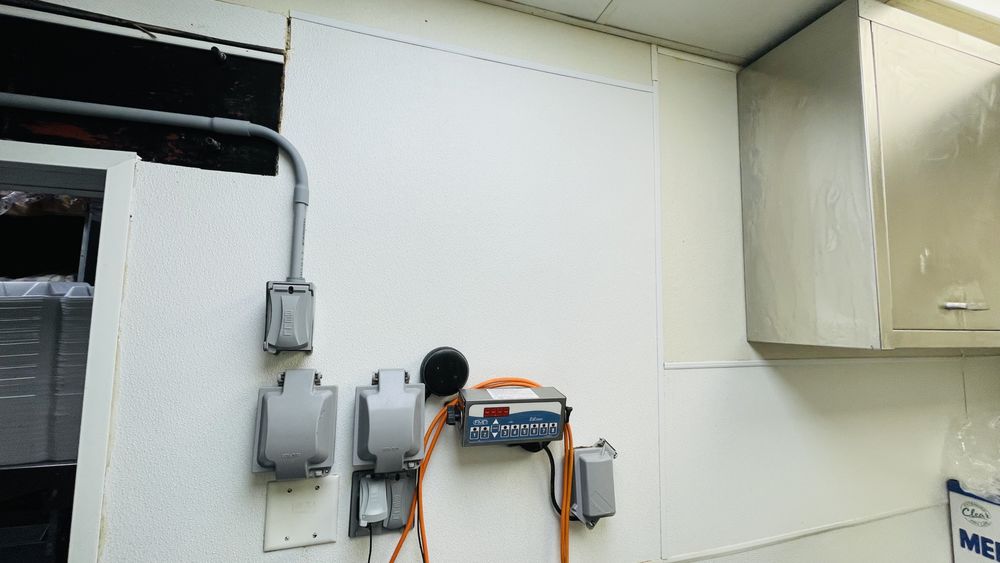 IMPECCABLE CLEANING - Updated July 2025 - 110 Photos - 1527 Gause Blvd ...