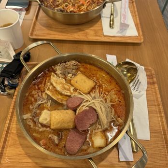 MALA TOWN - Updated July 2024 - 653 Photos & 417 Reviews - 1737 Decoto ...