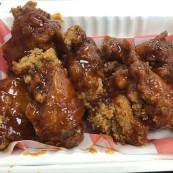 FLUFFIES HOT CHICKEN - HACKENSACK - Updated December 2025 - 327 Photos ...