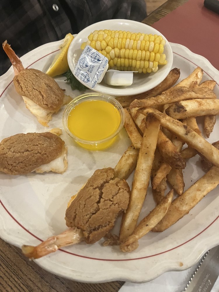 SAM’S INN - 59 Photos & 76 Reviews - 2227 W Shore Rd, Warwick, Rhode ...