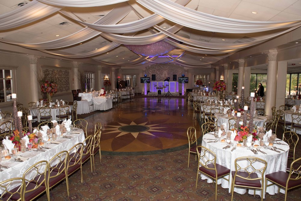 CREST HOLLOW COUNTRY CLUB - Updated October 2025 - 598 Photos & 342 ...