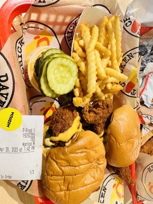 DAVE’S HOT CHICKEN - Updated July 2024 - 93 Photos & 96 Reviews - 3301 ...