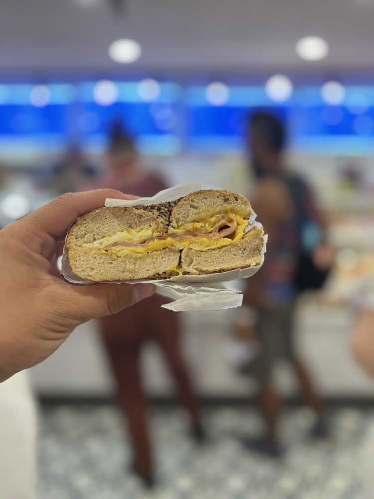 BROAD NOSH BAGELS & DELI - 159 Photos & 192 Reviews - 314 W 58th St, New York, New York - Bagels ...