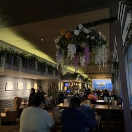 PEAKS LOUNGE - Updated June 2026 - 315 Photos & 280 Reviews - 650 15th ...