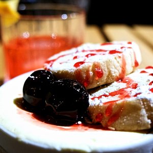 LAZY POINT - 26 Photos & 73 Reviews - Cocktail Bars - 310 Spring St ...