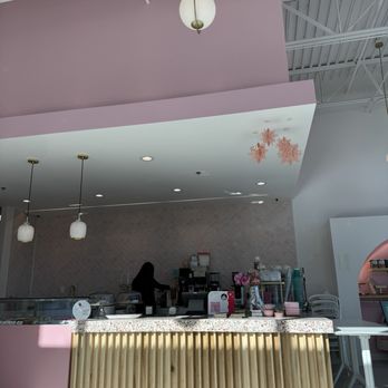 DECADENT MACARON - Updated August 2024 - 282 Photos & 168 Reviews ...