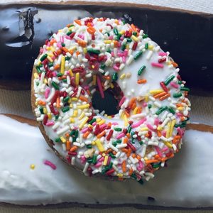 HONEY FLUFF DONUTS - 27 Photos & 71 Reviews - 6566 Joliet Rd ...