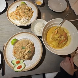 HEY THAI - Updated April 2025 - 516 Photos & 253 Reviews - 127 John St ...