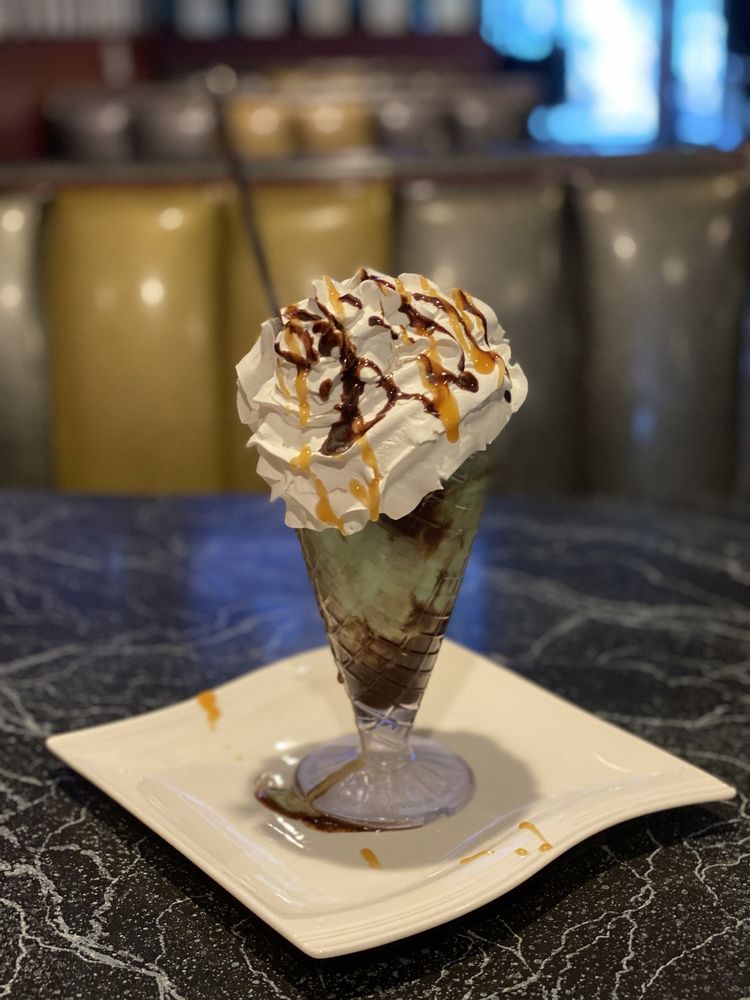 MAGNOLIA DINER - Updated September 2024 - 159 Photos & 228 Reviews ...