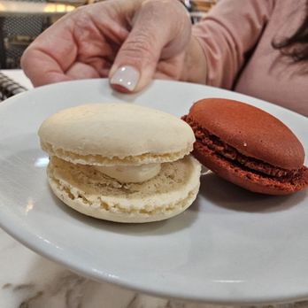 FLO PARIS - 791 Photos & 422 Reviews - 5757 Westheimer Rd, Houston ...