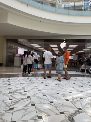 APPLE ROCKINGHAM PARK - Updated June 2025 - 23 Photos & 108 Reviews ...