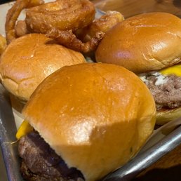 HI SLIDERS - Updated August 2024 - 200 Photos & 97 Reviews - 95-221 ...