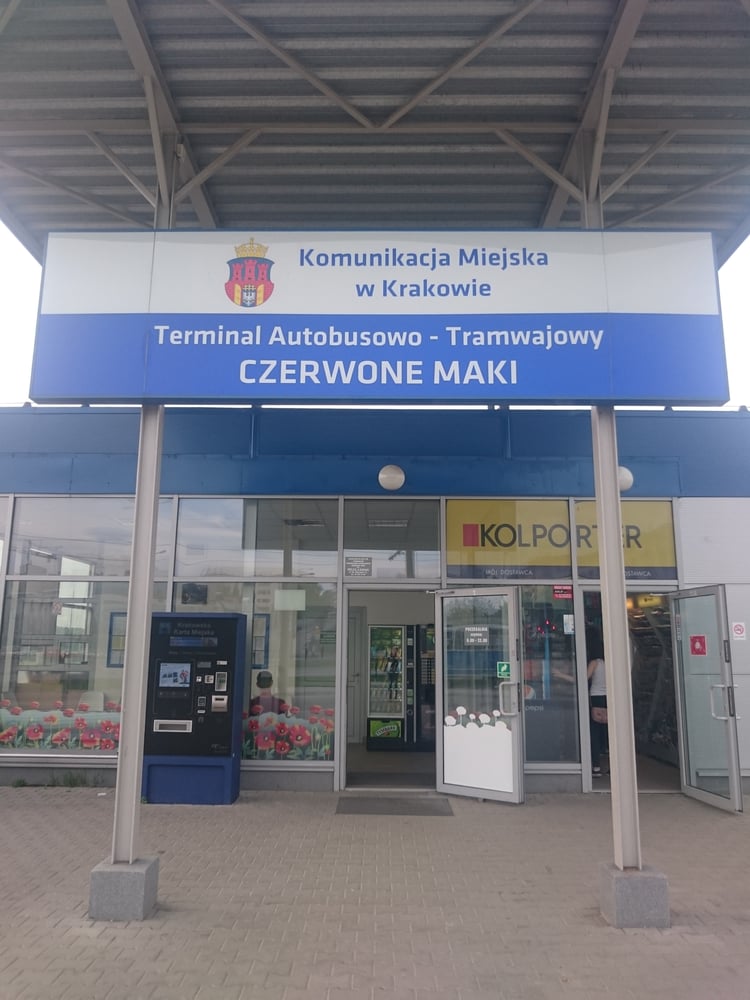 TERMINAL AUTOBUSOWO-TRAMWAJOWY CZERWONE MAKI - Train Stations - ul ...