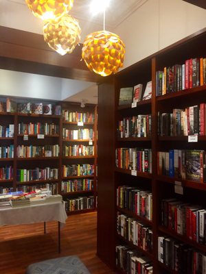 THE HIDDEN LANTERN BOOKSTORE - 34 Photos & 18 Reviews - 84 N Barrett Sq, Rosemary Beach, Florida ...