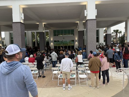 CANYON BRANCH LIBRARY - Updated August 2025 - 60 Photos - 8915 Senator ...