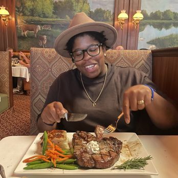 HARRIS’ RESTAURANT - 2266 Photos & 2121 Reviews - 2100 Van Ness Ave ...